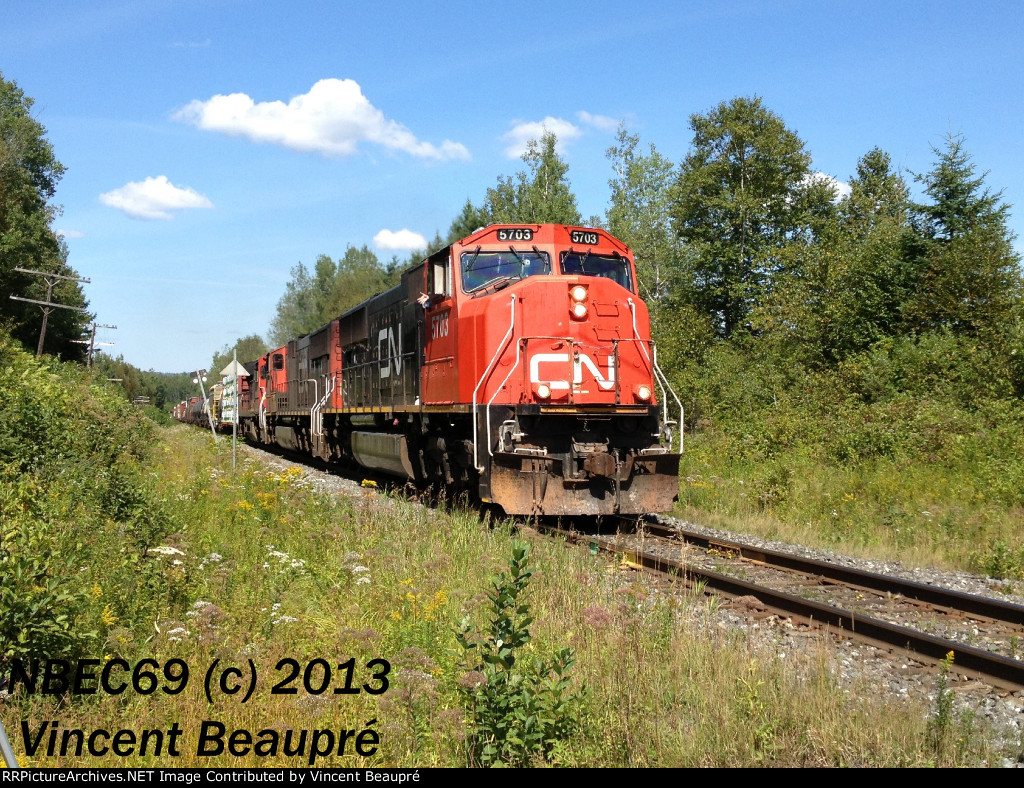 CN 5703 on the 121 West
